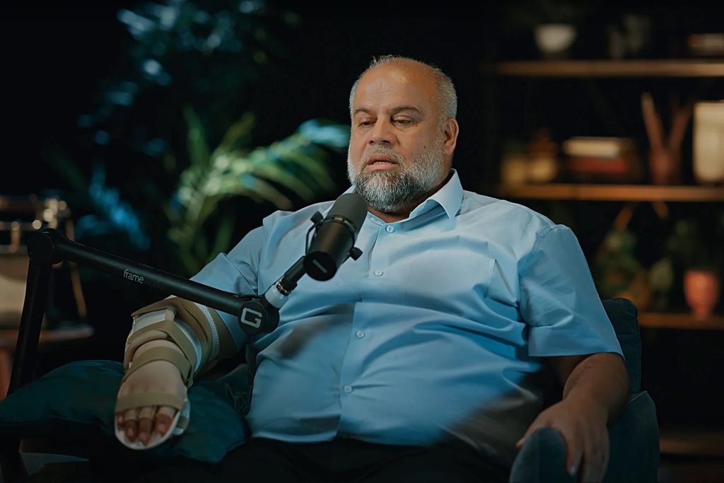 TikTok Generation's Heartfelt Messages Bring Wael Al-Dahdouh to Tears ...